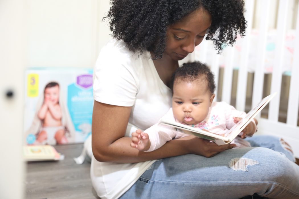 6 Ways to Entertain a Baby